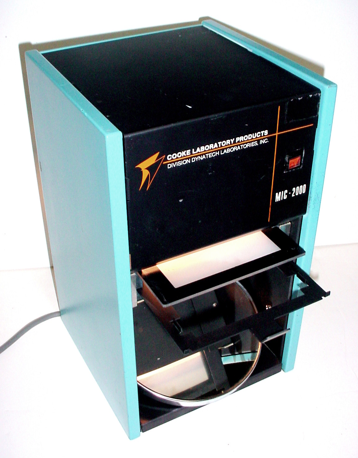 Dynatech/Cooke Laboratories MIC 2000 Illuminated Viewer 5-740 115VAC ...