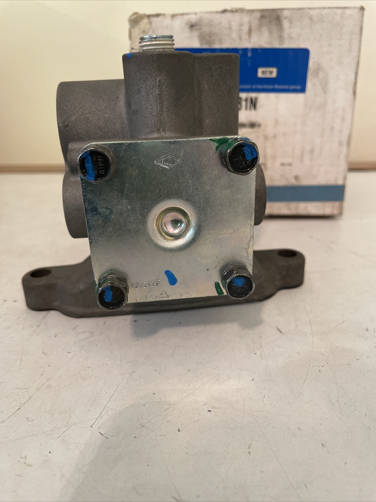 GENUINE BENDIX 103081N R-7 SPRING BRAKE MODULATING VALVE NEW OEM | eBay