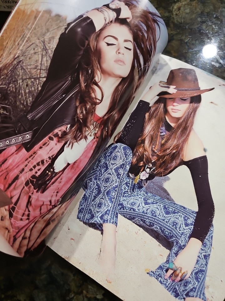 DISFUNKSHION MAGAZINE Lot VOL. 17, 18, 19 Avril Lavigne, Audrina ...