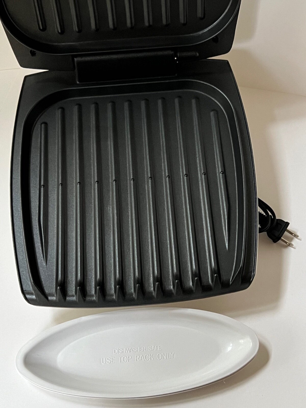 SALTON Large GEORGE FOREMAN LEAN MEAN FAT GRILLING MACHINE #GR26TMR ...