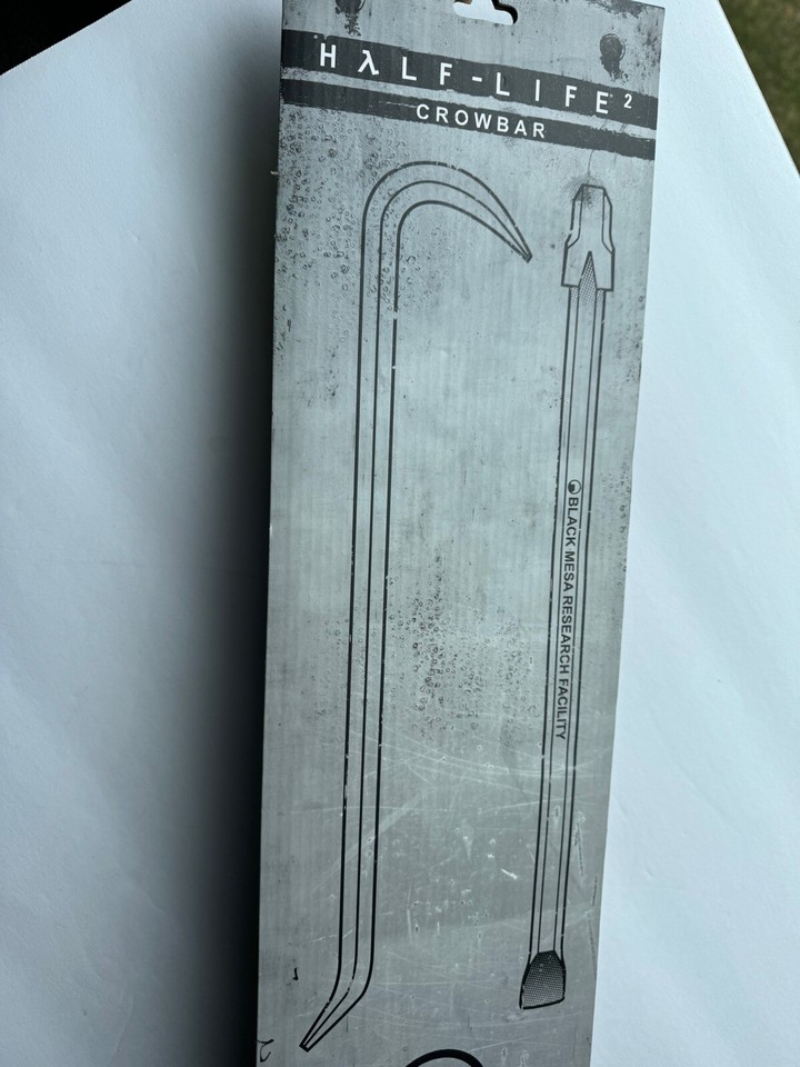 Half-life 2 Foam Crowbar 2015 Valve, Jinx,Black Mesa Research Facility ...