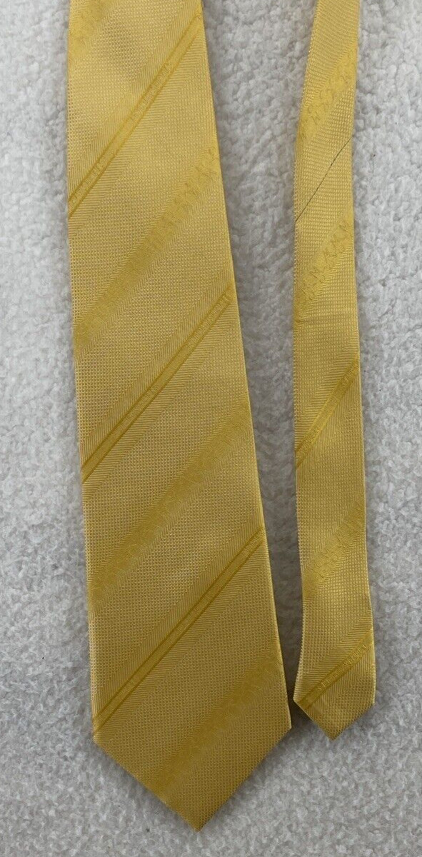 Rotary International Gold Silk Tie 4 x 57 Wilfrid J. … - Gem
