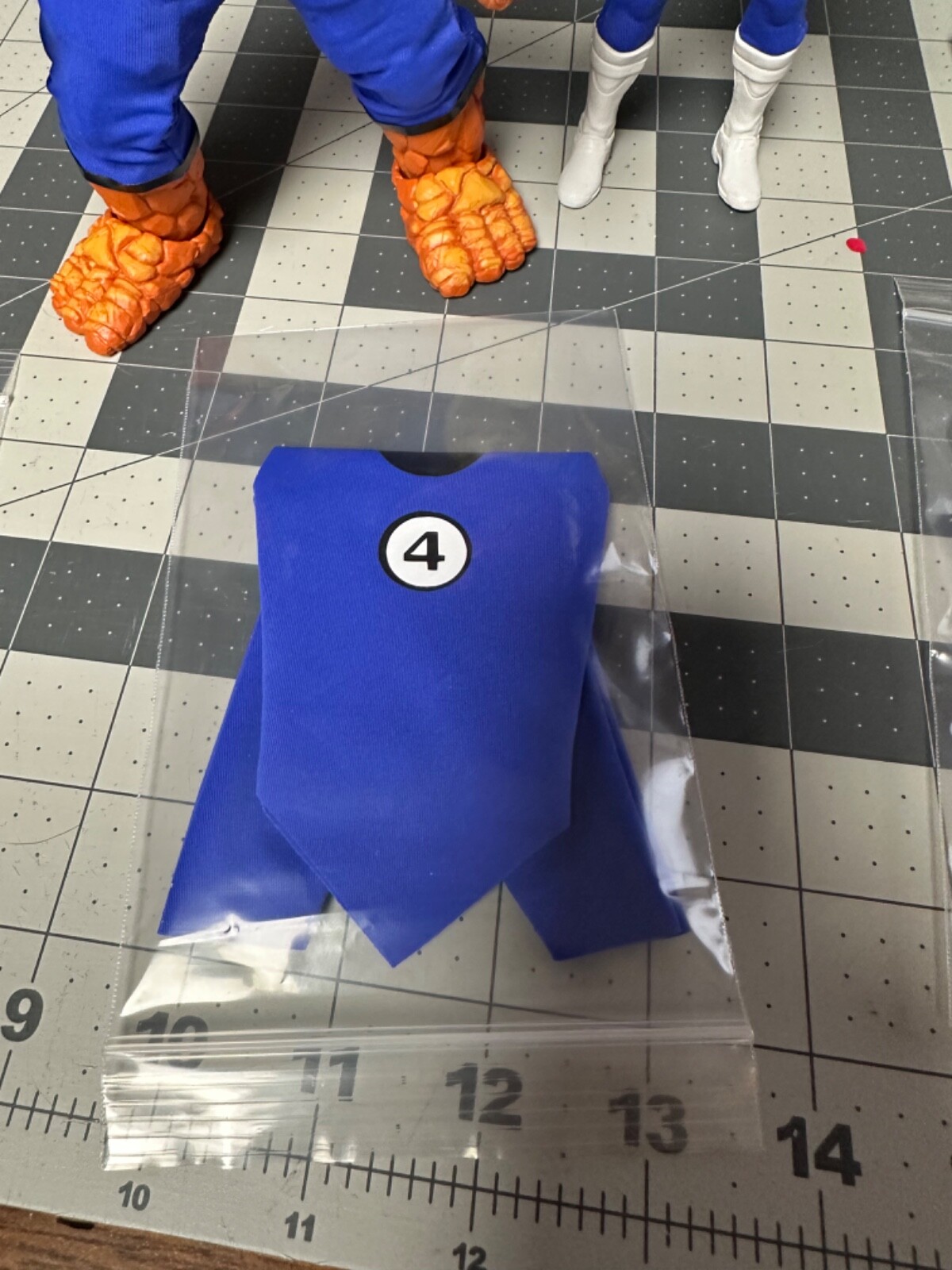 Mezco ,marvel legends fantastic four thing suit | eBay