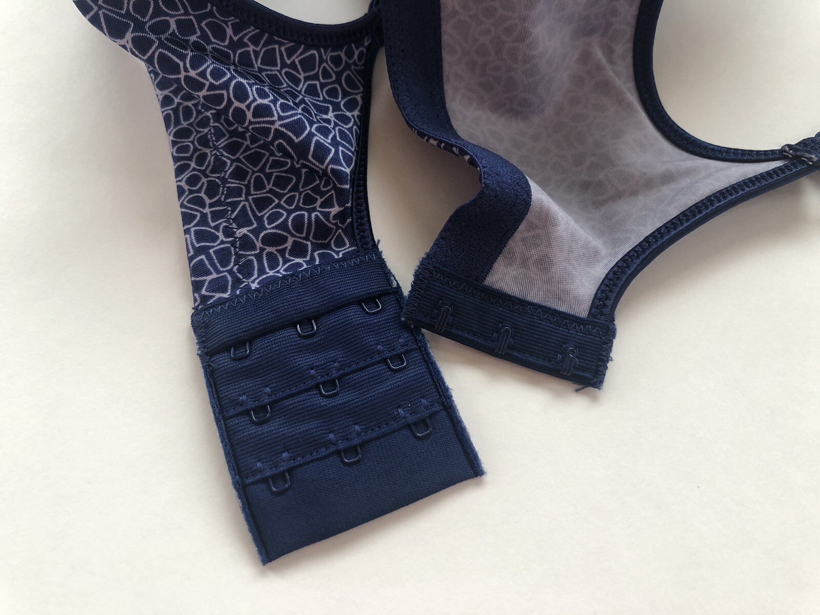 NWT Bali One Smooth U Underwire Bra 3470 42D Blue With Design Full ...