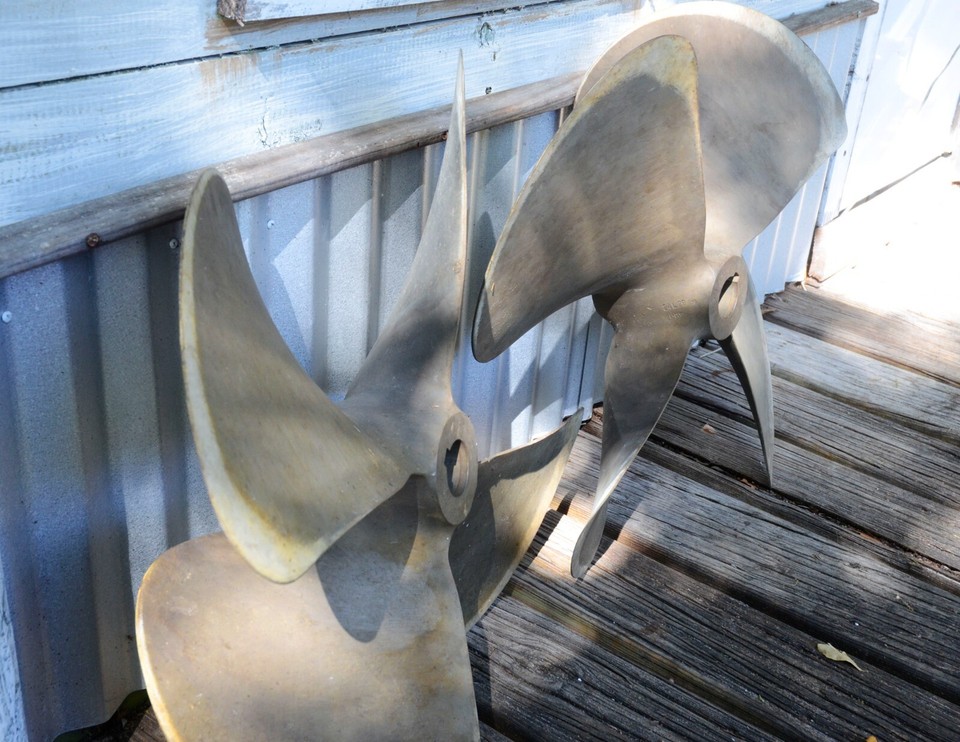 Nibral Bronze Propeller Set Sea Ray 4 Blade 24 X 29 Right Left Hand ...