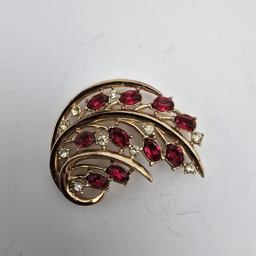 Trifari Brooch Floral Vintage Red Ruby Rhinestones Beautiful 50s | eBay