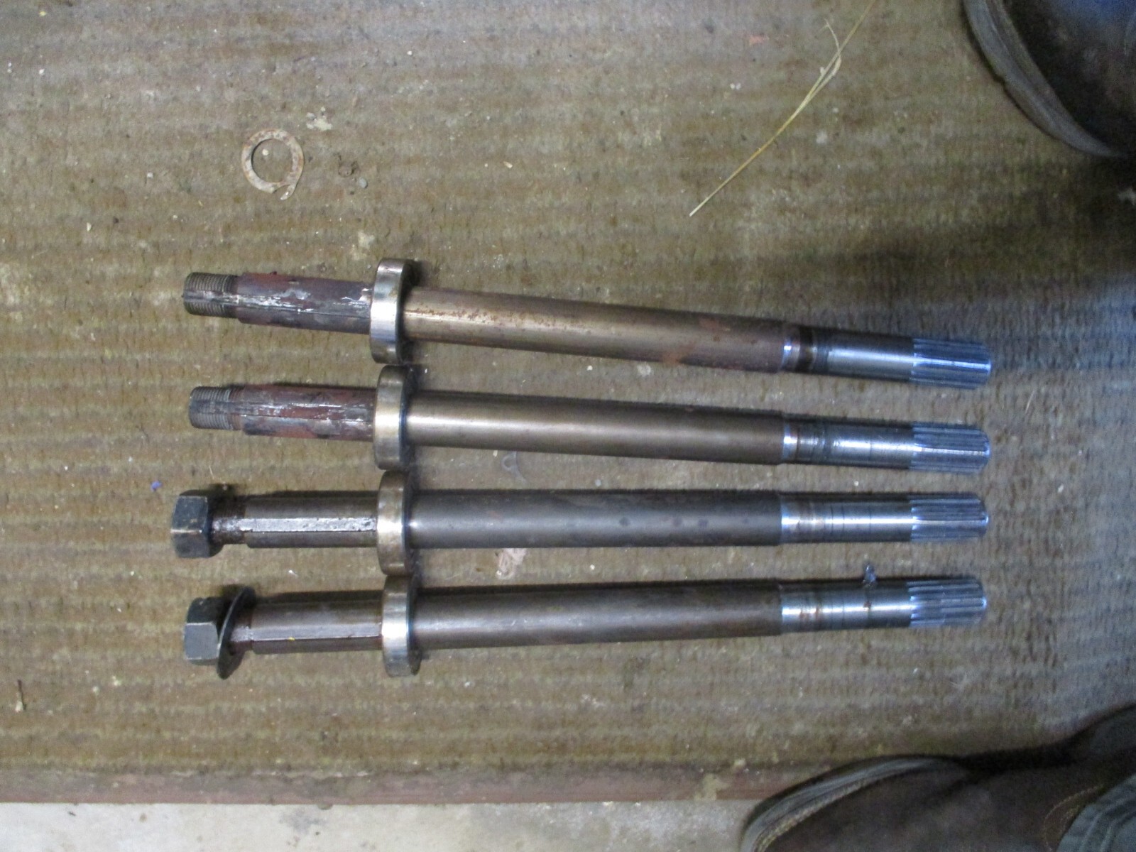 JOHN DEERE 420 430 LAWN & GARDEN TRACTOR REAR AXLE / AXLES M95901 $489 ...