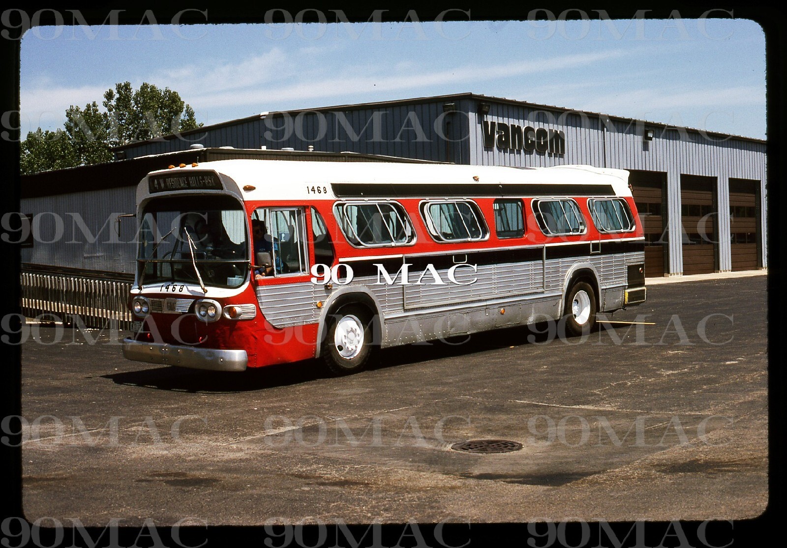 NIU-HUSKIE LINE. GM COACH #1468. DeKalb (IL). Original Slide 1996. (C ...