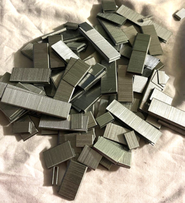 Spot Nails- Galvanized Chisel Point Staples- 3/16" crown, 3/4" length ...