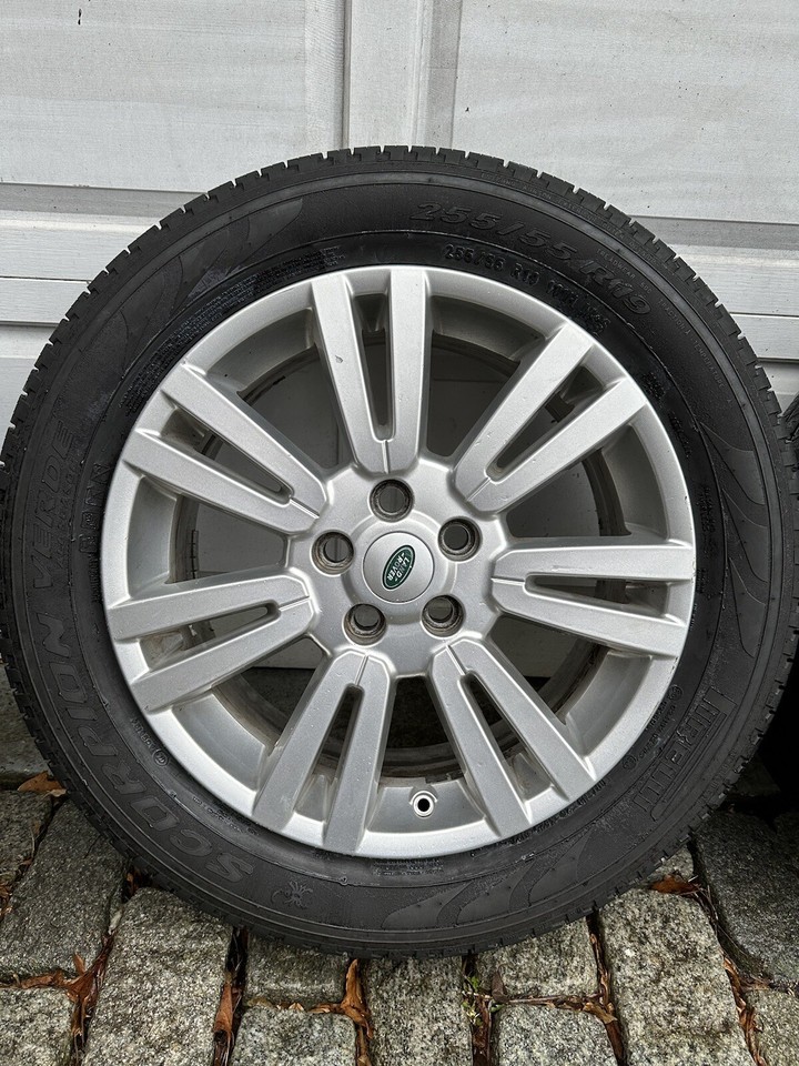 Land Rover LR4 Factory OEM Wheels And Pirelli Scorpion Verde All Season ...