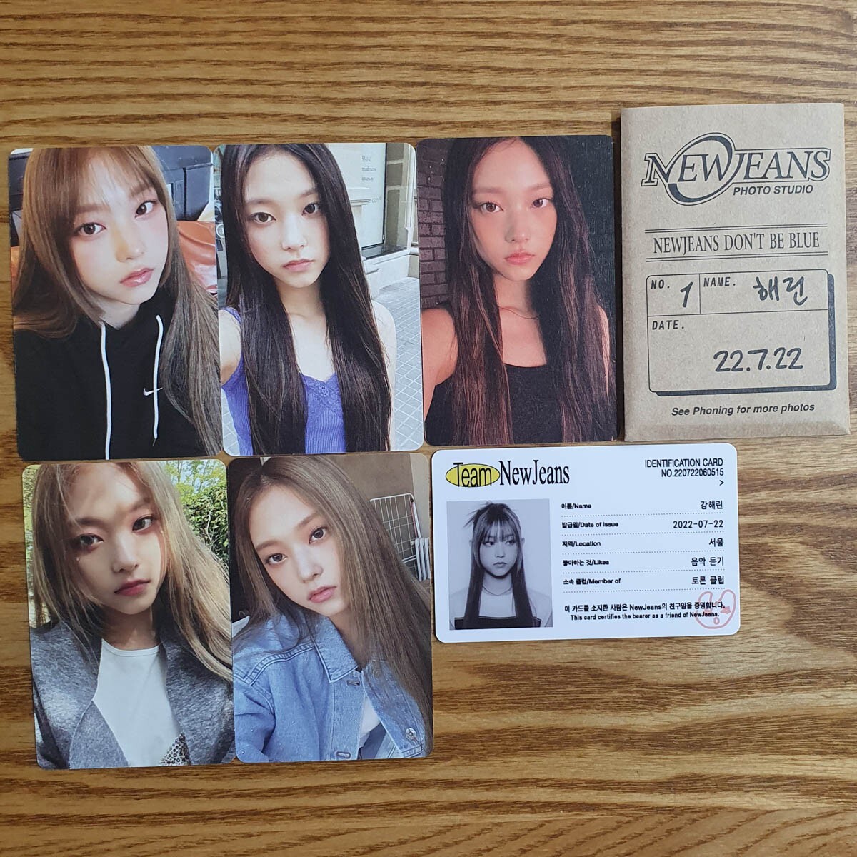 Haerin 6 pcs Official Photocards Set NewJeans 1st EP Album Bluebook ...