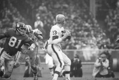 New York Giants Andy Robustelli In Action 1964 Old Football Photo 2 | eBay