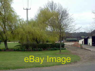 Photo 6x4 Farmhouse garden Lower Benefield Churchfield farm c2007 | eBay UK