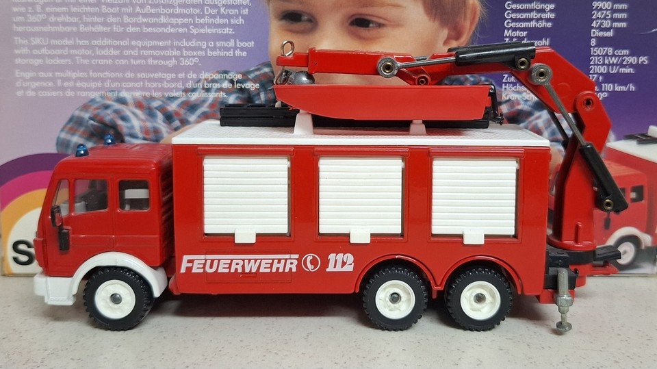 Siku 1/55 Scale Mercedes-Benz Fire Equipment Truck Feuerwehr, Model ...
