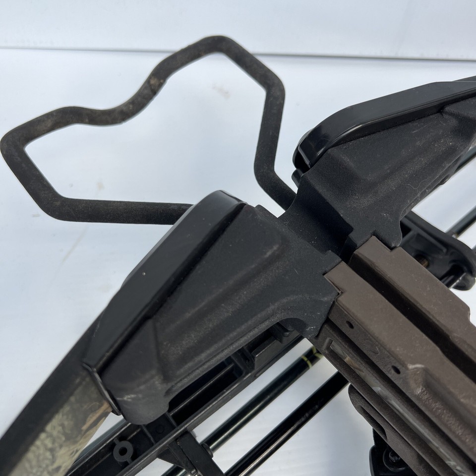 Horton Summit 150 crossbow crossbow camouflage W/4 Arrows , Quiver And ...