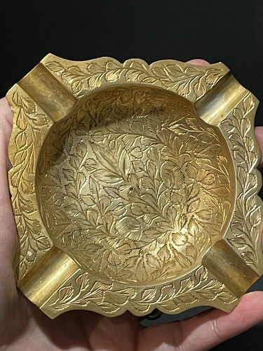 Solid Brass Engraved Ashtray Leave Pattern Coin Tray India PJ2722 Vtg ...