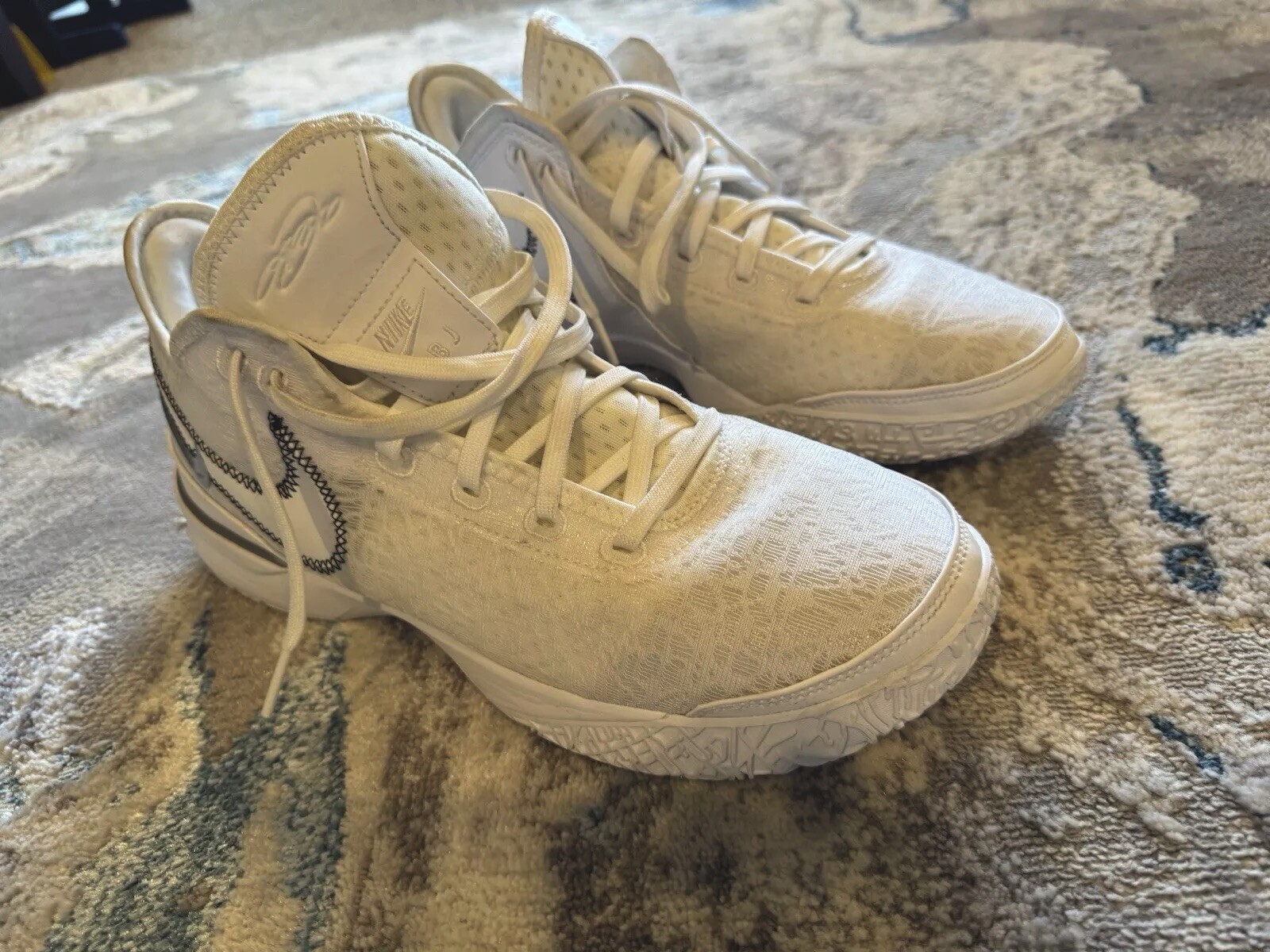 Lebron James Next Gen White Basketball Shoes - Size 11 - Gem