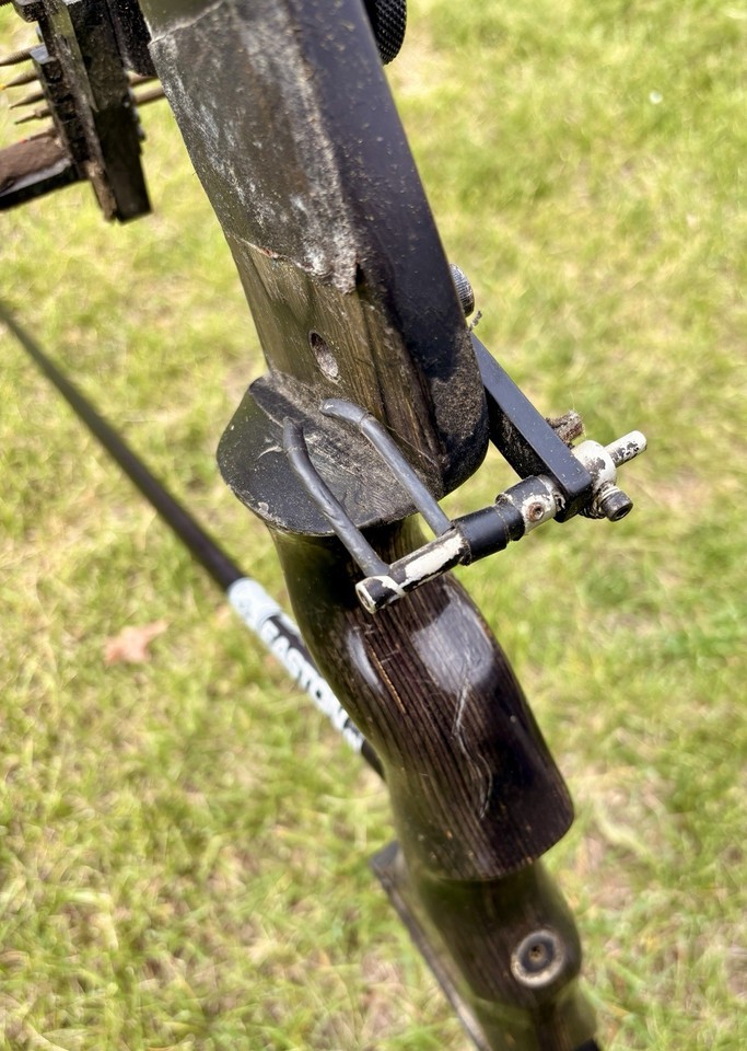 Bear Alaskan Archery Vintage Compound Bow Overdraw Rest Sight | eBay