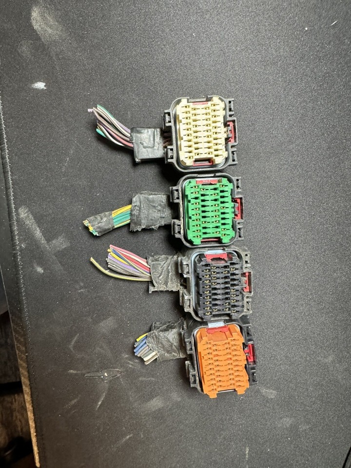 Mopar- Dodge - Chrysler ECU ECM PCM WIRING CONNECTORS NGC Clips #4895 ...