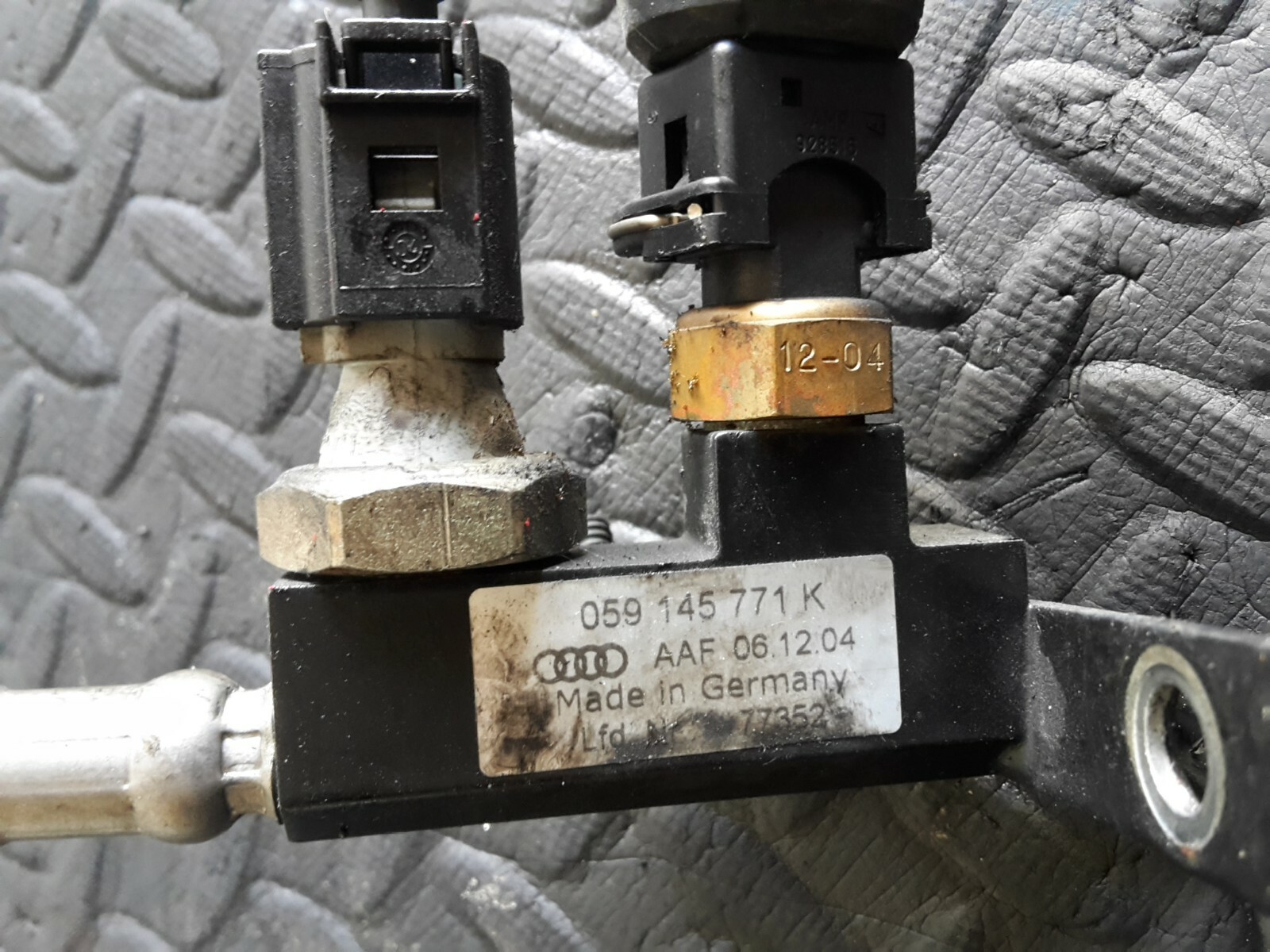 AUDI A6 ALL ROAD C5 V6 DIESEL TURBO OIL PIPE & SENSOR 059145771 | eBay UK