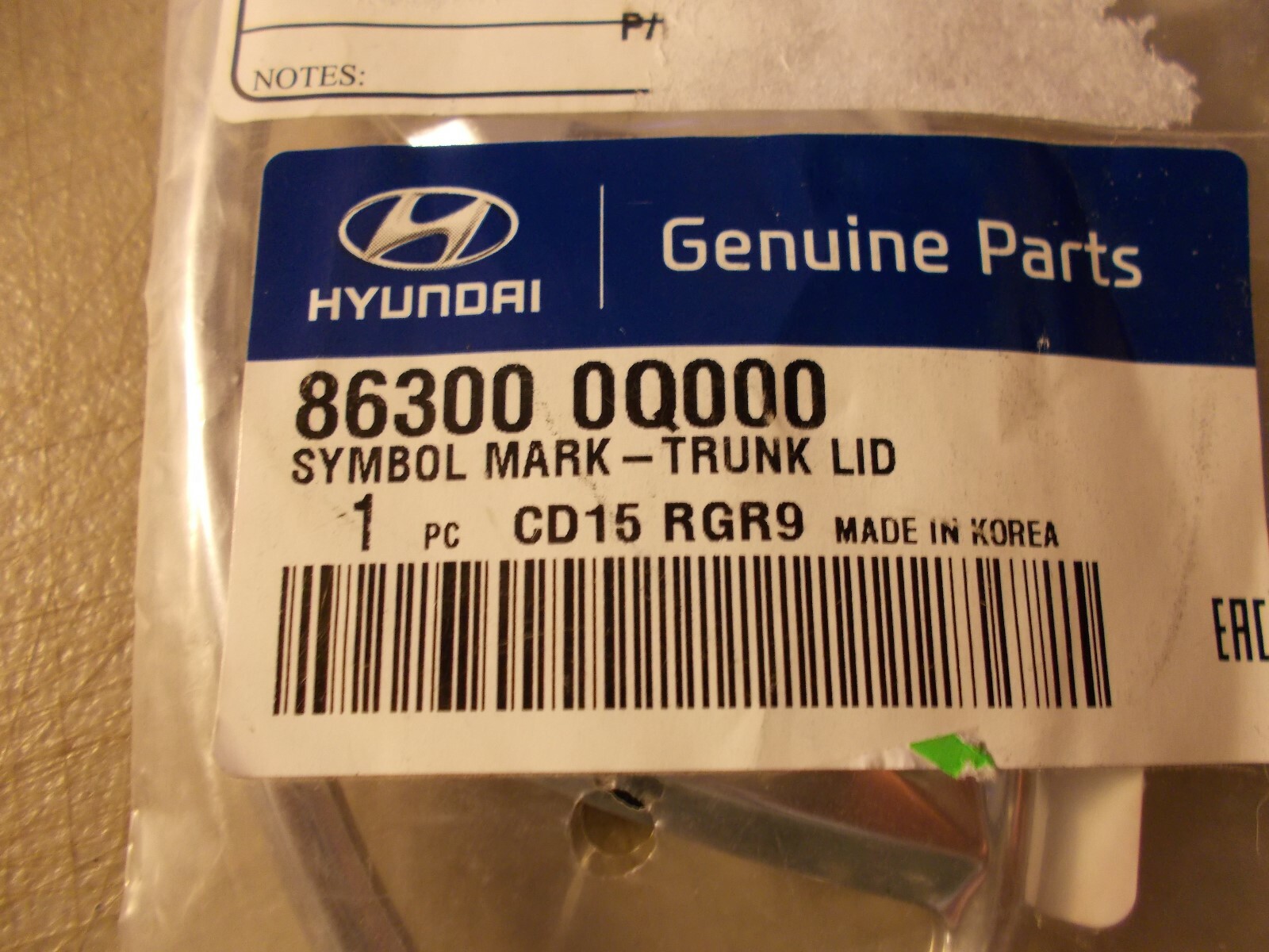 GENUINE HYUNDAI TRUNK LID EMBLEM IN SEALED BAG PART #86300-00000 | eBay