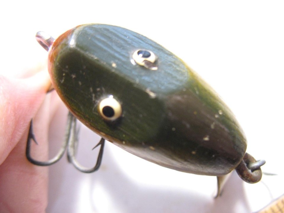 Sears Meadowbrook old wood fishing lure in plastic lid box jigger type ...