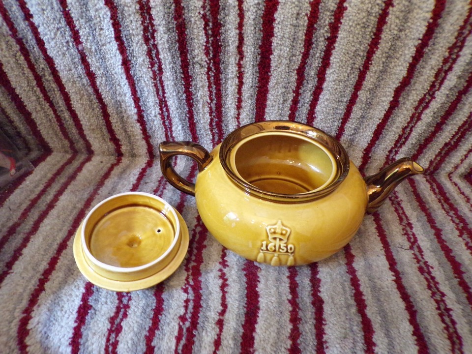 Davison Newman Teapot 1650 Ceramic Boston Tea Party Collectible | eBay UK