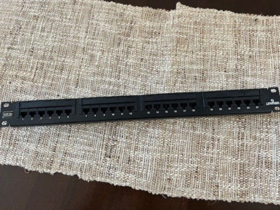 Leviton GigaMax 5e CAT5e 19" 24 Port Rack Mount Universal Patch Panel ...