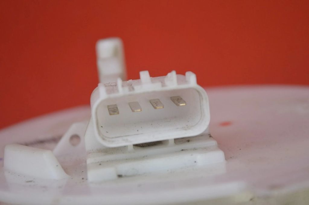 Opel Astra J 2010 Pompe à carburant 13577230 | eBay