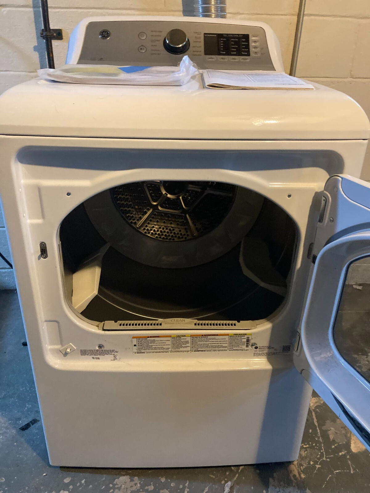 GE 7.4 cu. ft. Front-Loading Vented Sensor Dry Gas Dryer White ...