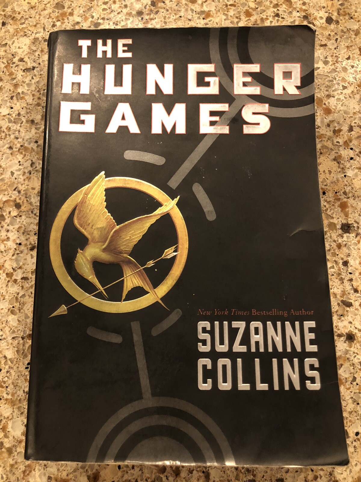 The Hunger Games (Book 1) - Paperback By Suzanne Collins - Gently Used ...