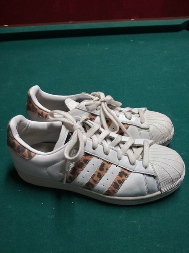ADIDAS SUPERSTAR WHITE W/ CHEETAH PRINT DETAILS CLAMSHELL WOMENS SIZE 8 ...