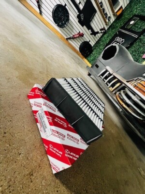 (1) TOYOTA OEM FACTORY AIR FILTER 1995-2004 TACOMA V6 17801-07020 | eBay