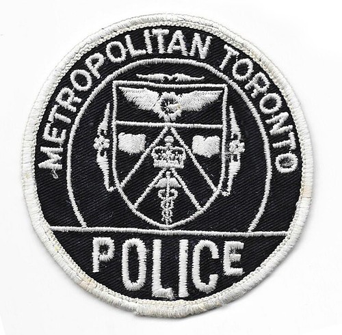 PATCH POLICE CANADA METROPOLITAN TORONTO ONTARIO WHITE TRIM COLOR ...