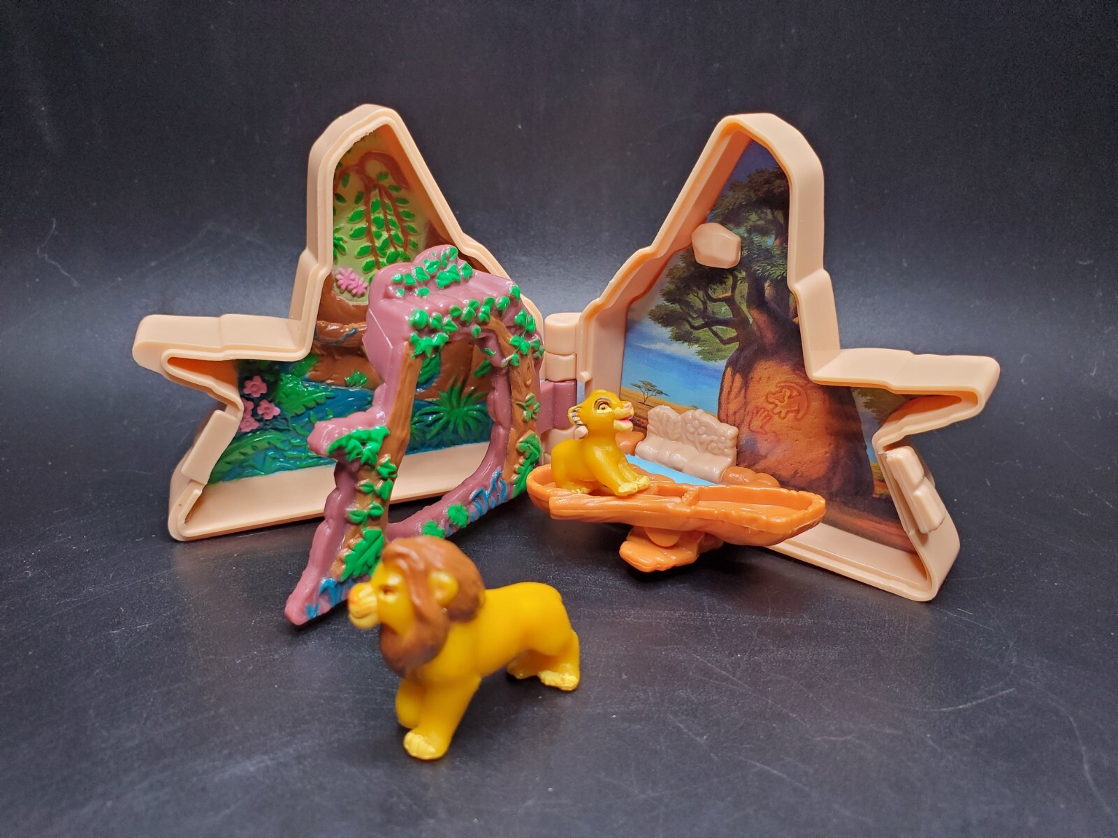 Lion King Pride Rock Toy