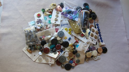 Large Lot of New & Used Buttons Mostly Vintage GC | eBay