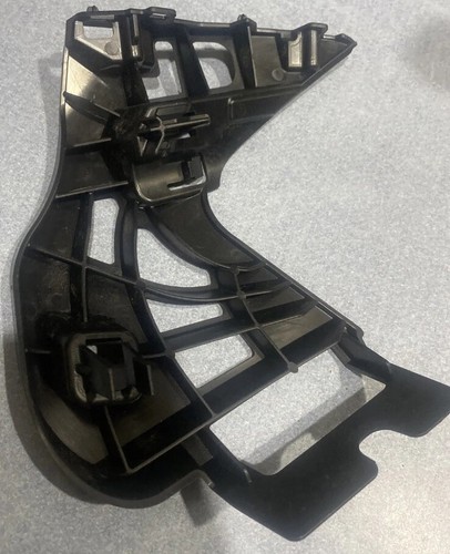 NEW BUMPER COVER LOCATING GUIDE FRONT RIGHT FITS 2017-2018 BMW 530I ...