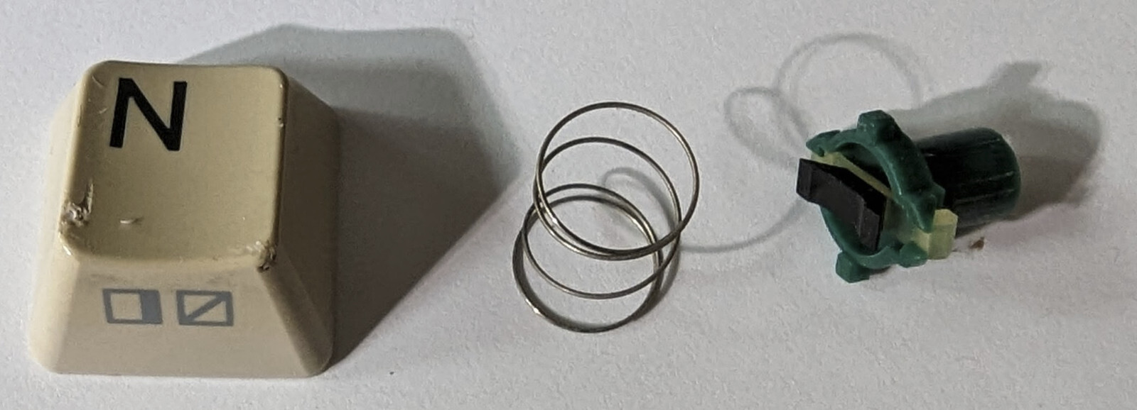 Commodore 128 (not D version) replacement 'N' keycap w/plunger and ...