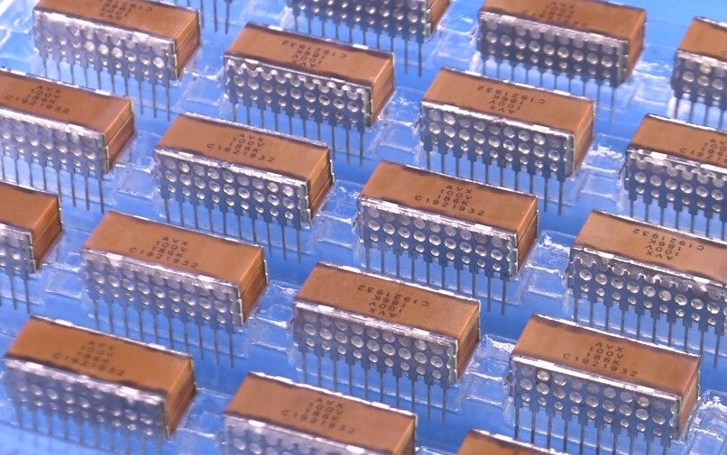 Kyocera Stacked Multilayer Ceramic Capacitor 18uF 100Vdc X7R ESR=14Ω ...