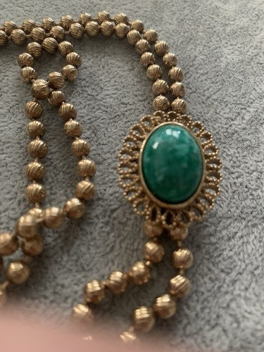 VTG 1973 Avon Gold Tone Ming Green Cabochon Adjustable Lariat Necklace ...