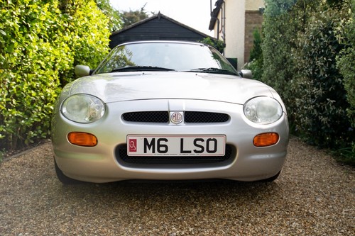 MGF 1.8 - Very Low Mileage (non-VVC) Starlight Silver with interesting ...