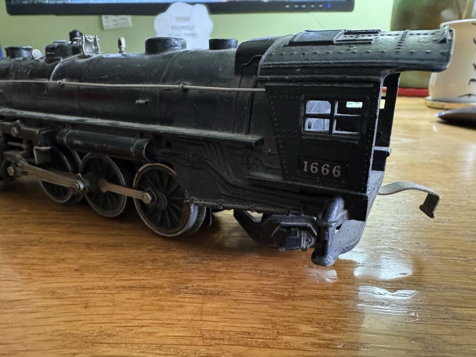 Vintage LIONEL #1666 Die Cast Locomotive Engine Train O27 | eBay