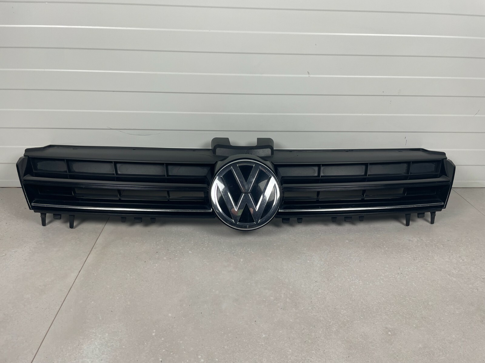 VW Golf VII Front Bumper Upper Radiator Main Grille Genuine 5G0853653E ...