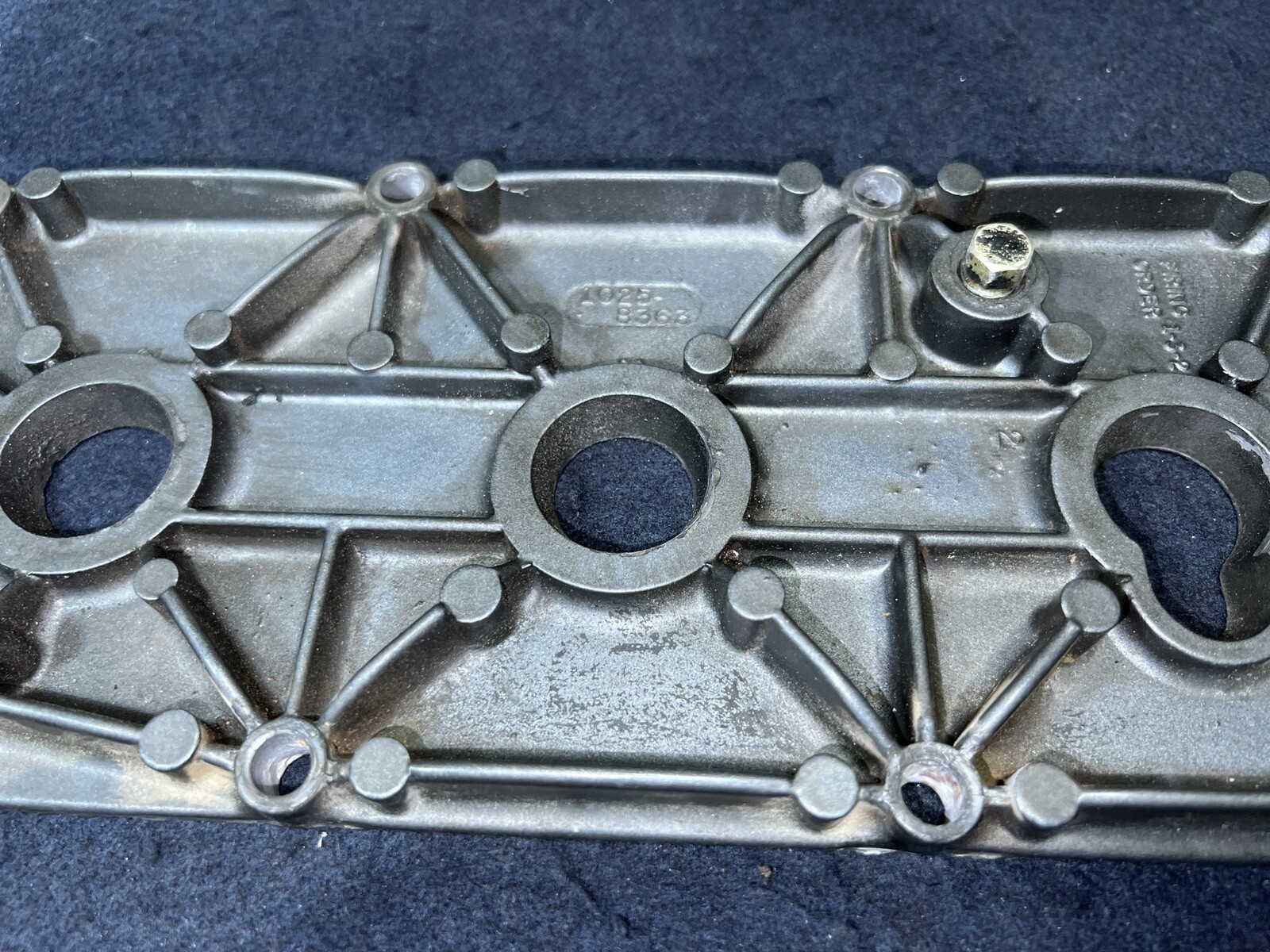 Mercury Mariner Outboard 50hp 2 Stroke 3 CYL Cylinder Block Cover 1025 ...