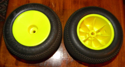 2x Vintage Proline Pro-99 SQUARE FUZZIE 2.2" ON YELLOW RIMS PIN DRIVE ...