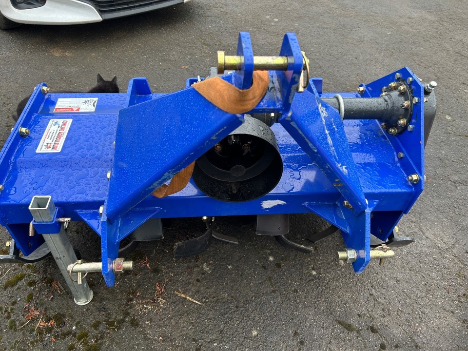 4FT ROTAVATOR / TILLER COMPACT TRACTOR with PTO shaft unopened, 42 ...