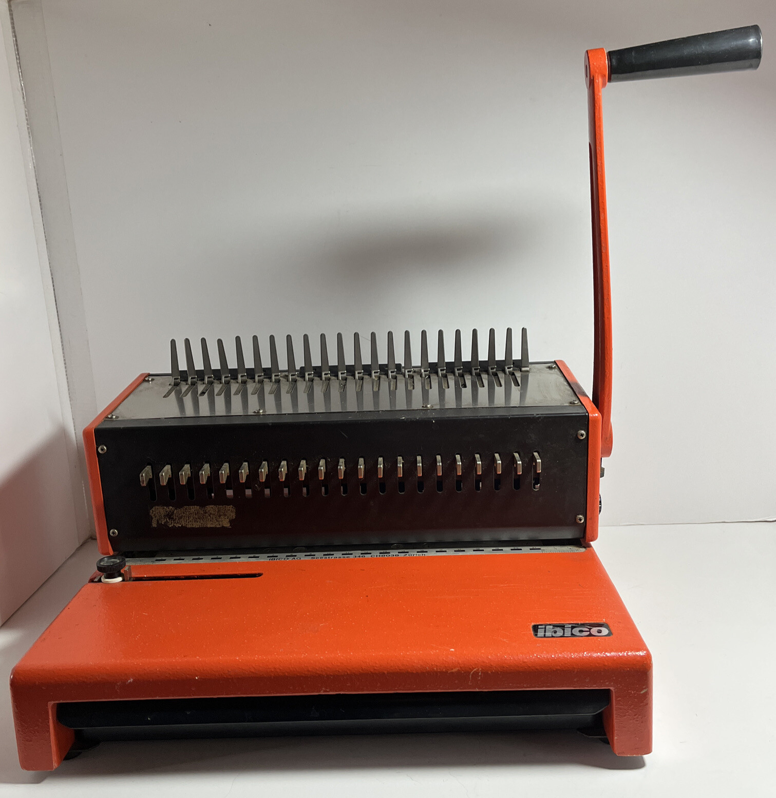 Ibico AG Seestrasse 346 Binding Machine includes Several Sizes Of Combs ...