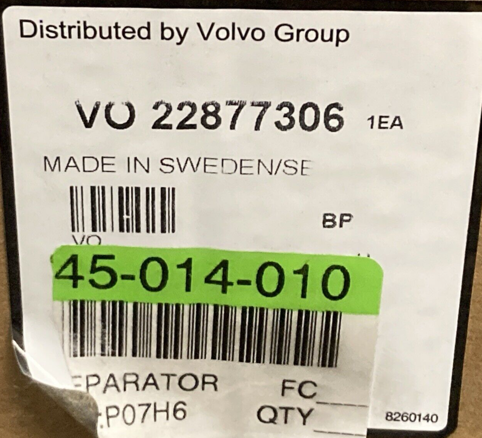 NEW GENUINE VOLVO 22877306 Crankcase Ventilation Oil Separator with ...