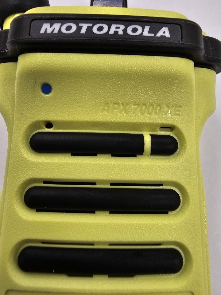 MOTOROLA APX7000XE VHF 7-800 MHz PORTABLE RADIO APX 7000 XE BAND ...