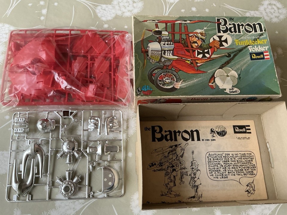Revell Red Baron and His Funfdecker Fokker Model Kit Complete Set | eBay UK